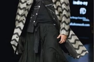 Dinesh Mohan Who Is Inspiring Many At of Age Of 61